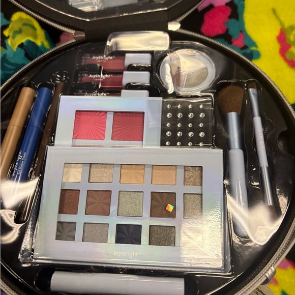 Makeup | New Beauty Box | Poshmark